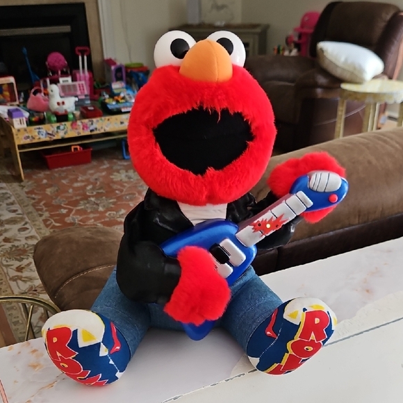 Toys | Vintage 1998 Tyco Rock N Roll Elmo Wgutair And Leather Jacket ...